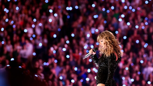 Taylor Swift komt óók nog met boek over Eras Tour | NPO 3FM