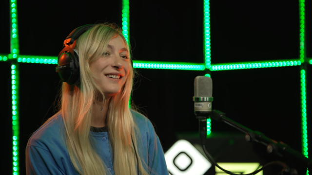 Terug van weggeweest: S10 in de 3FM Live Box met 'Buut Vrij' | NPO 3FM