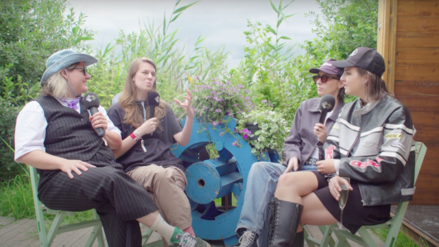 Vera en Annefleur spreken The Beaches: "I was named Lesbian of the Year" | NPO 3FM