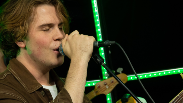 remme met nieuwe single 'not going anywhere' in de 3FM Live Box | NPO 3FM