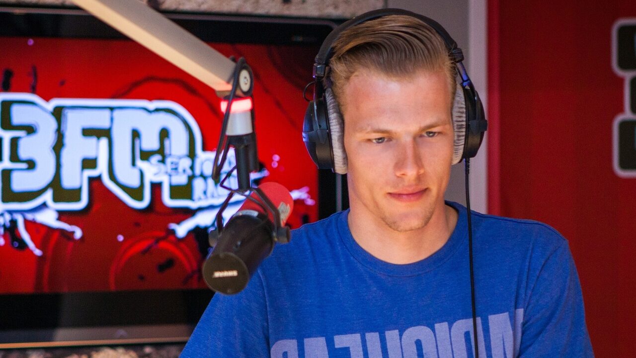 Sander ziet juist mogelijkheden als het internet stuk is | NPO 3FM