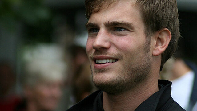 Tim Akkerman primeurt nieuwe single bij Giel | NPO 3FM