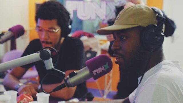 Engelstalige rapper Dusty viert 1992 bij Sunday Service | FunX