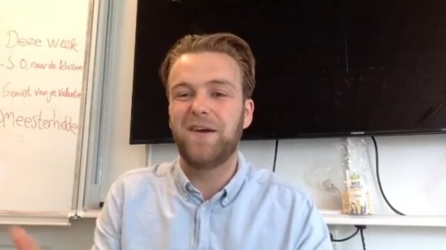 Meester Hidde rapt voor zijn leerlingen: "Leuk om mijn hobby en baan te ...