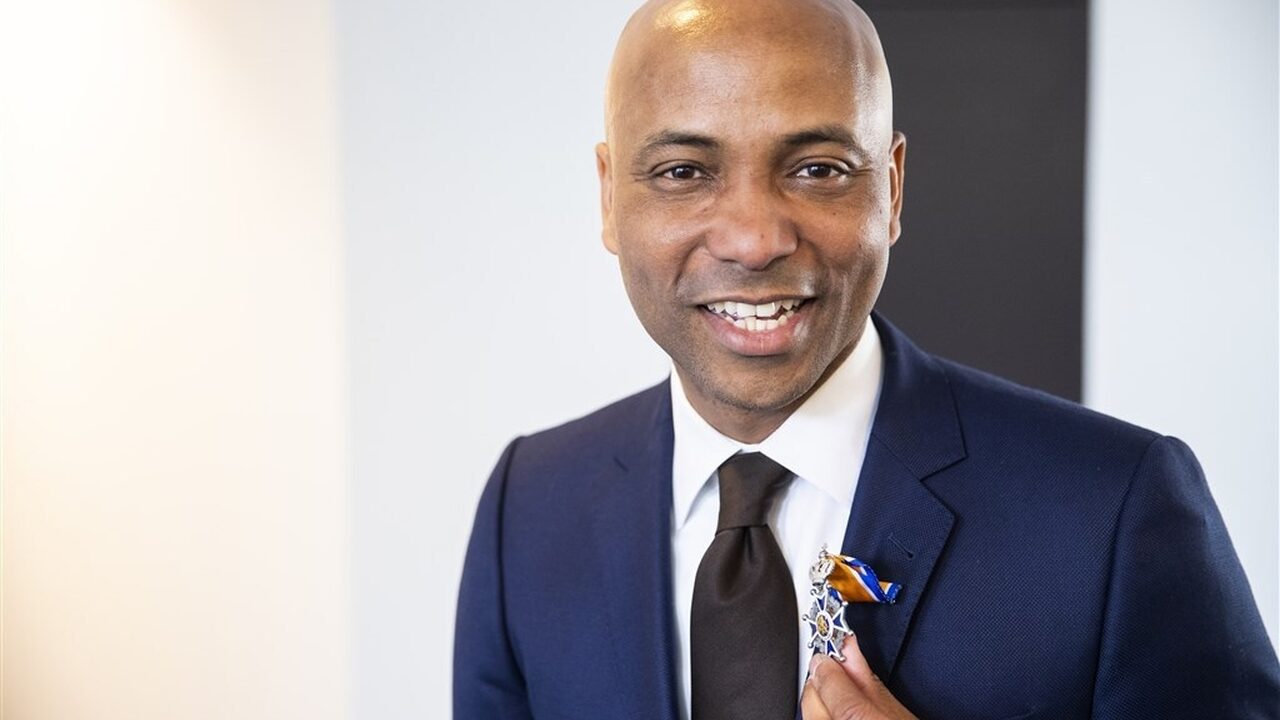 Humberto Tan komt weer terug bij RTL als talkshowhost - FunX.nl