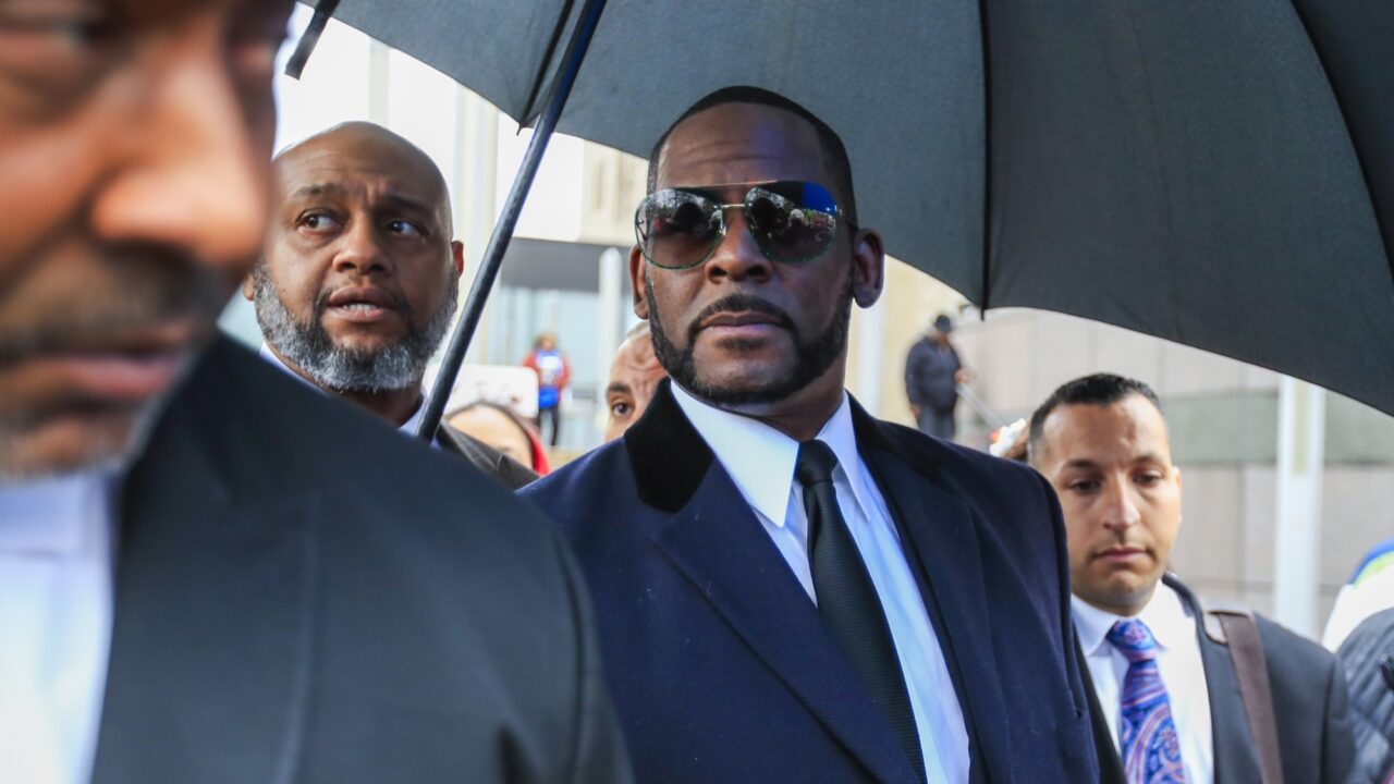 R. Kelly gaat in beroep tegen gevangenisstraf van 30 jaar | FunX