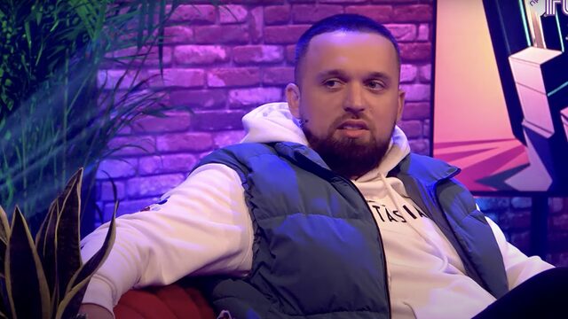 Fraasie: "Ik maakte een tune voor mijn wifey om te vertellen dat ik ...