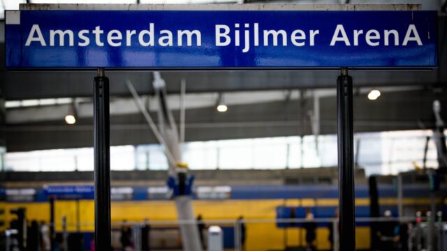 12- en 15-jarige jongens gearresteerd voor mishandeling op station Bijlmer Arena | FunX