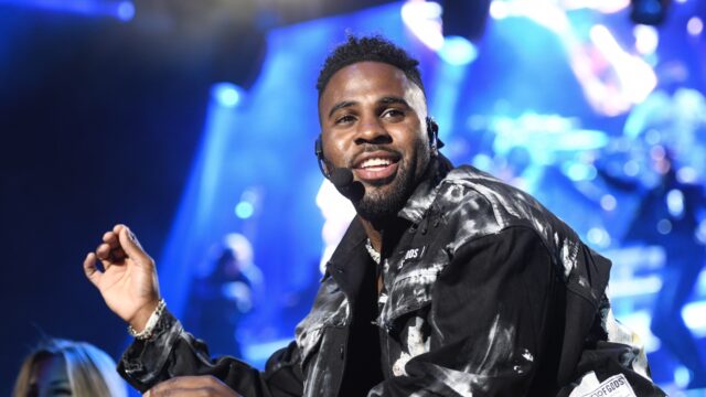 Jason Derulo geeft ober fooi van 5000 dollar: "Jullie zijn echt ...