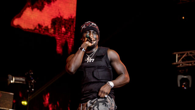 Frenna, Sigourney K en Bilal Wahib treden op tijdens Giro 555 ...