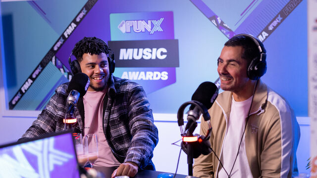 The Partysquad speelt 5 Seconds met vieze shotjes | FunX