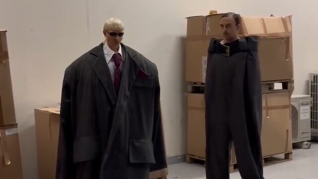 Joost Klein nam Paris Fashion Week over met zijn outfits: | FunX