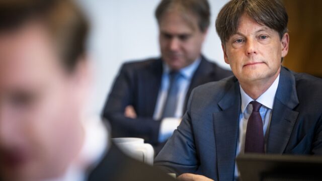 Topman Shell blij met uitspraak gerechtshof in CO2-zaak: 'Belangrijk ...