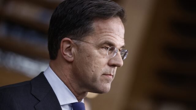 Oud-topdiplomaat Kronenburg: eind mei hoort Rutte of hij NAVO-chef ...