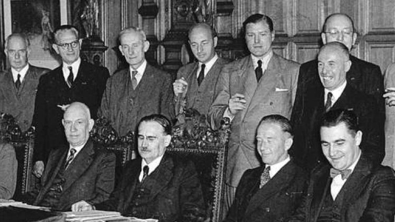 Waar is Willem Drees gebleven in de Canon van Nederland? | NPO Radio 1