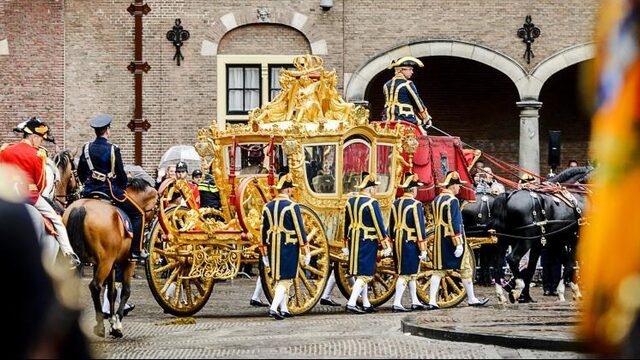 Waarom de Gouden Koets juist nu ter discussie staat | NPO Radio 1