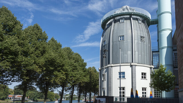 'Wij zijn blij dat het museum droog is gebleven' | NPO Radio 1