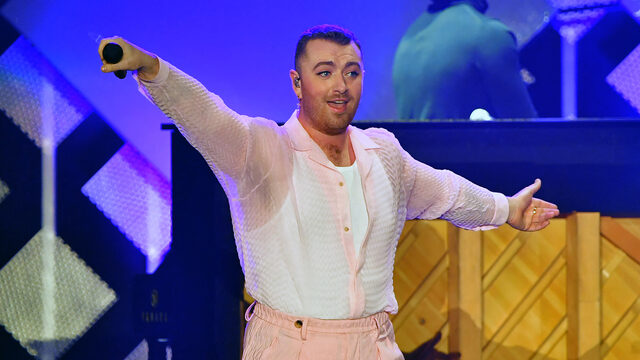 Hoor de nieuwe singles van Sam Smith, Chef'Special en Rod Stewart | NPO ...
