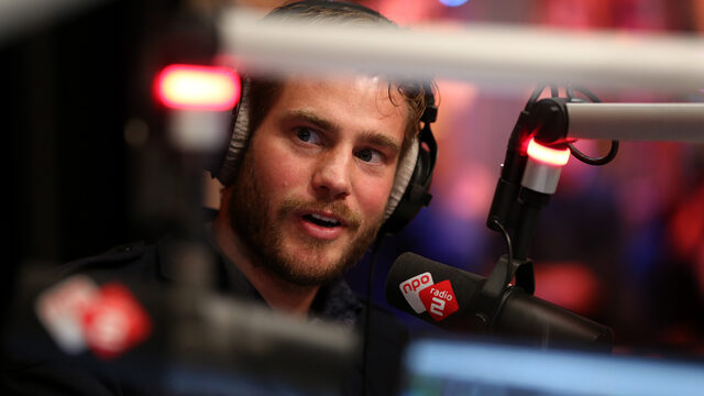 Tim Akkerman covert Radar Love bij Giel | NPO Radio 2