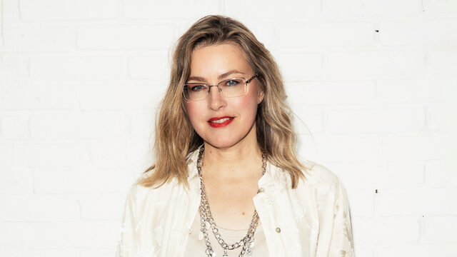 Simone Walraven neemt je mee over de hele wereld in nieuwe Songlines ...