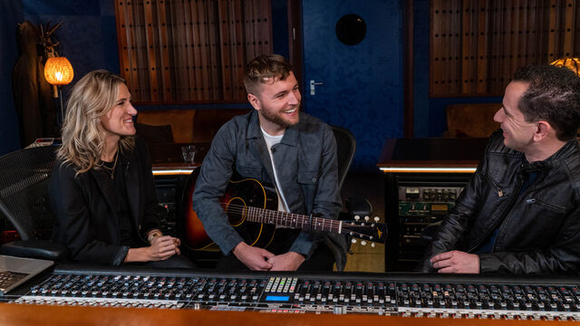 Bart praat met Suzan & Freek over ‘Als Het Avond Is’ | NPO Radio 2