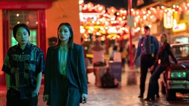 'Interior Chinatown' krijgt muziek van componisten Mark Mothersbaugh en Nick Lee | NPO Klassiek