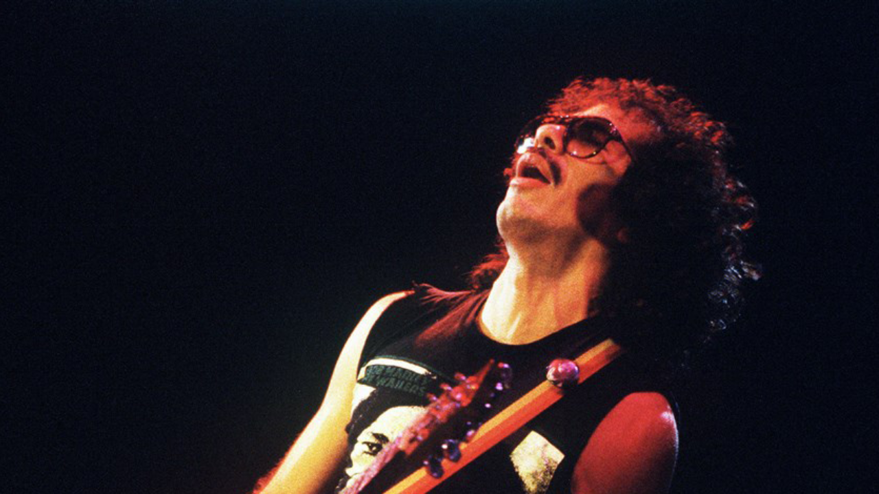 Carlos Santana in vogelvlucht | NPO Radio 5 | NPO Radio 5