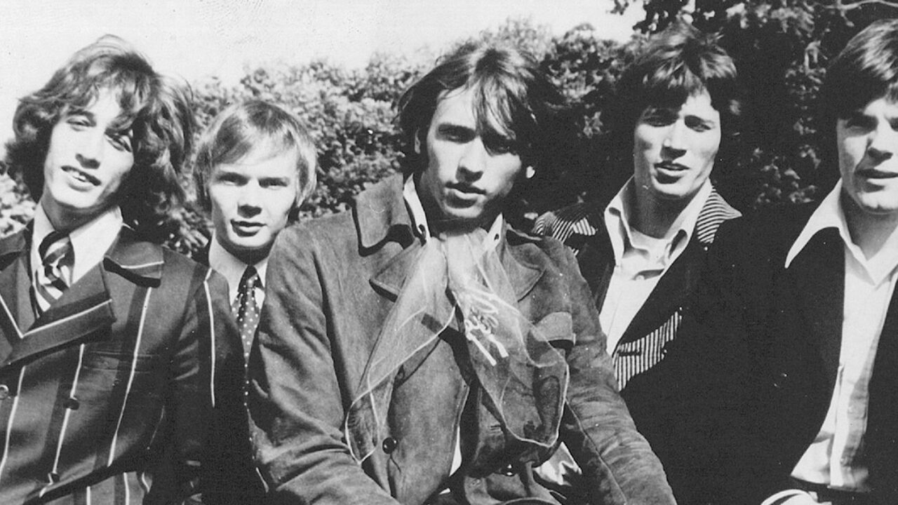 Blokhuis de Podcast: Bee Gees van schuchtere ballades naar knallende ...